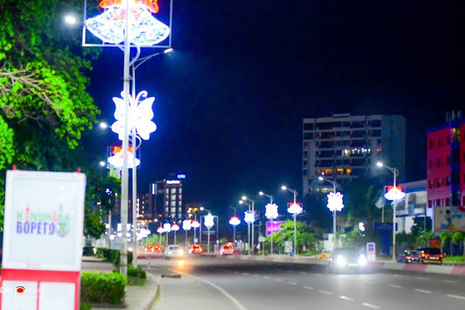 Kinshasa : La population salue la performance de la SNEL pour la ...